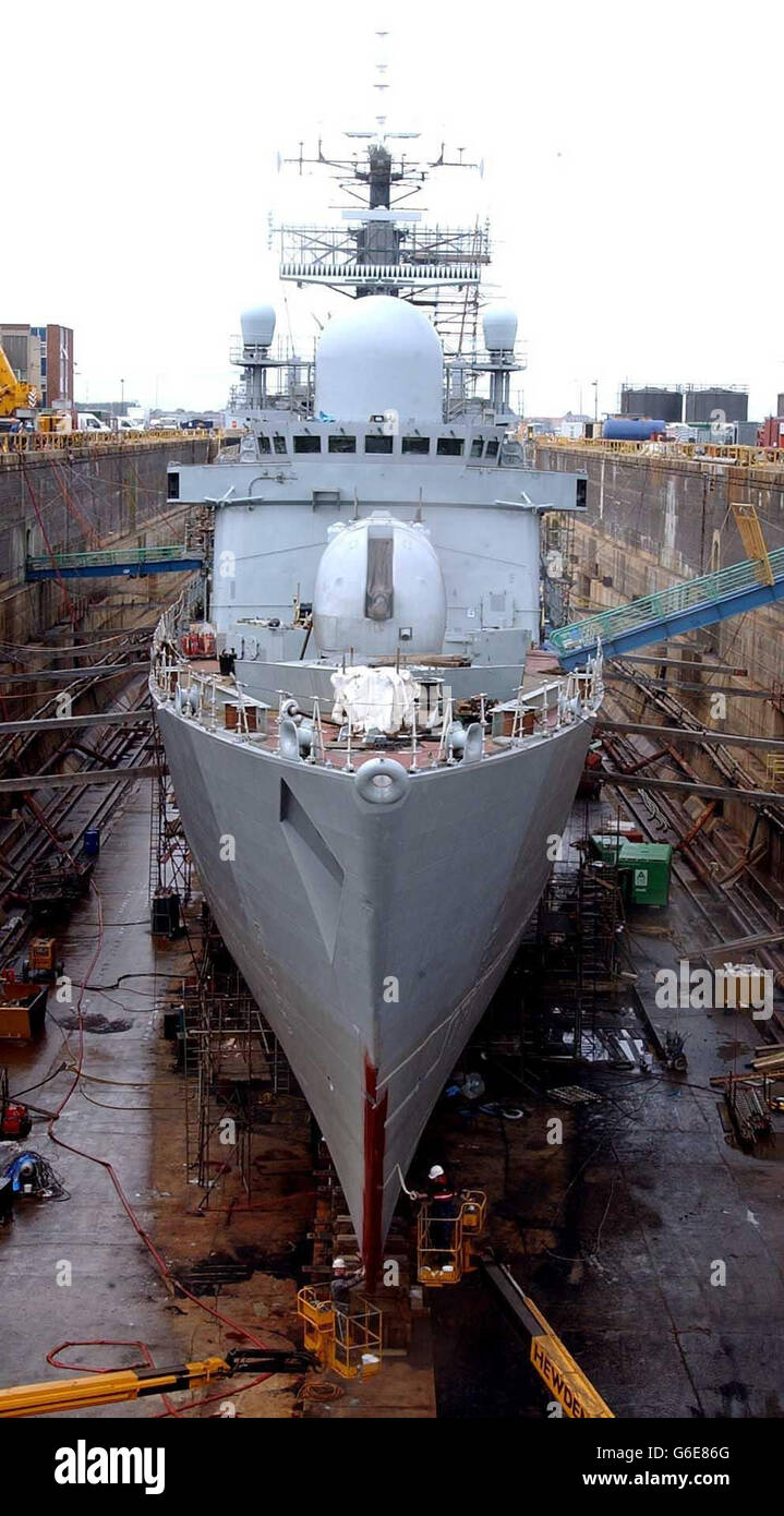 Hms nottingham hi-res stock photography and images - Alamy