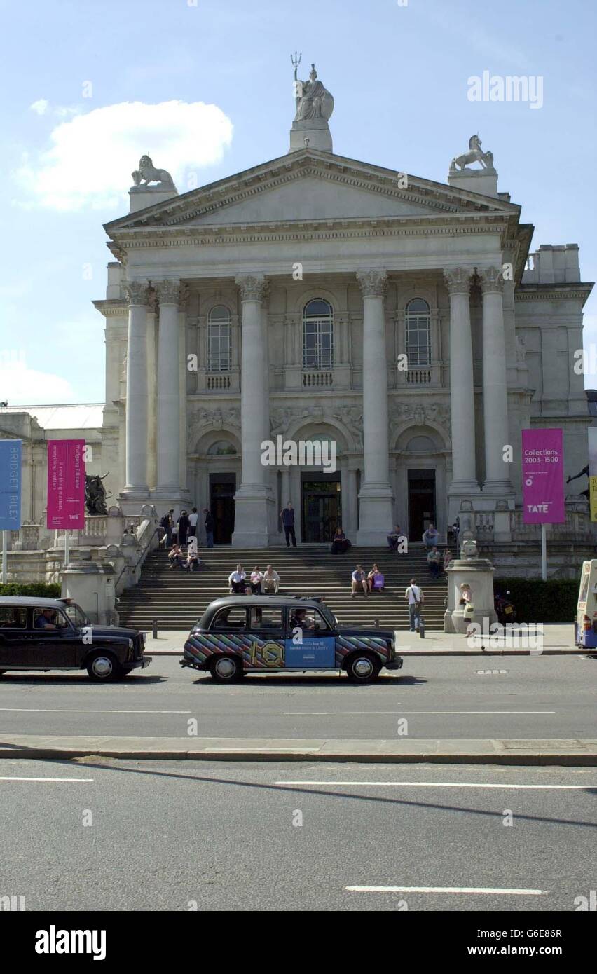 Tate Gallery. An exterior image of the Tate Gallery in London Stock ...