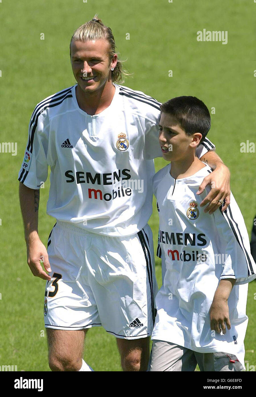 Young david beckham hi-res stock photography and images - Alamy