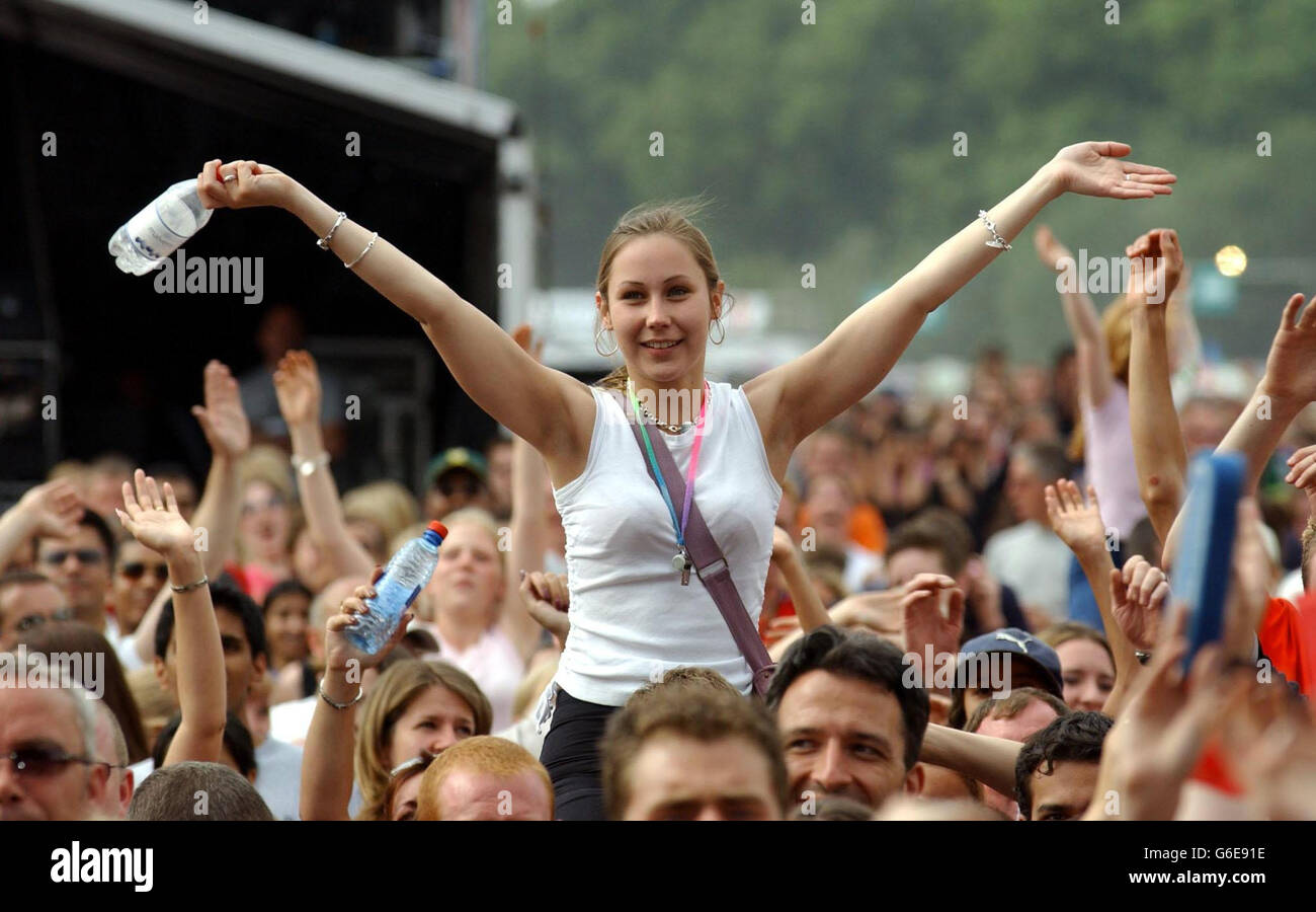 Party in the Park fans Stock Photo - Alamy