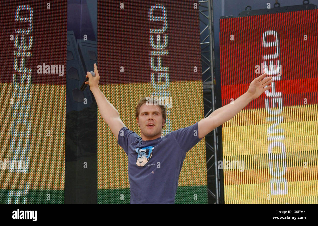 Daniel Bedingfield performing on stage at the Capital Radio Party in ...