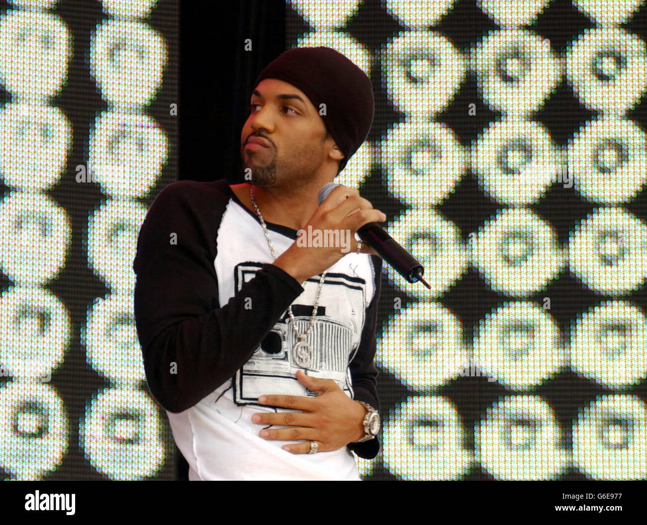 Celebrity music parkgal craig david hi-res stock photography and images ...