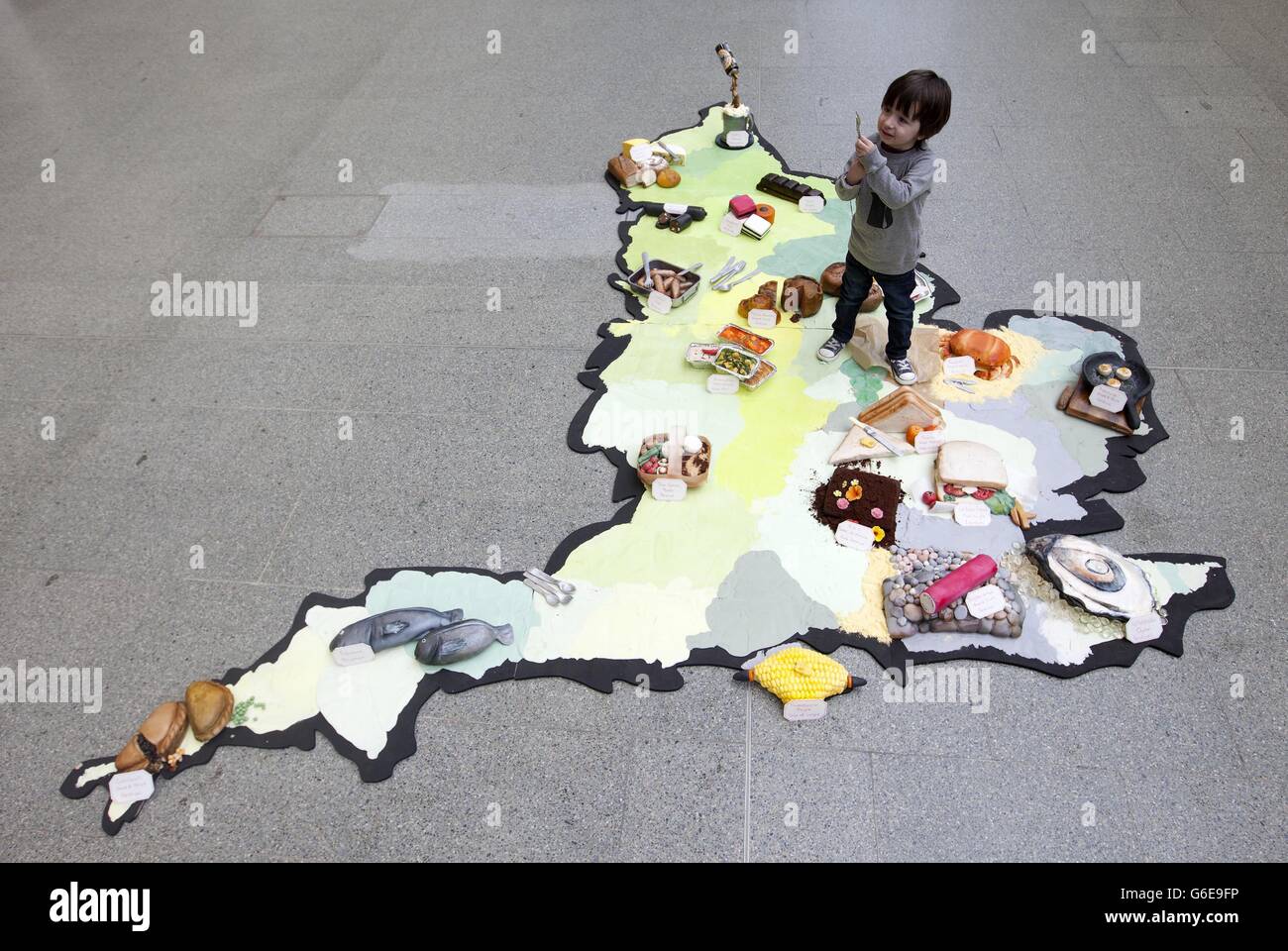 S edible map hi-res stock photography and images - Alamy