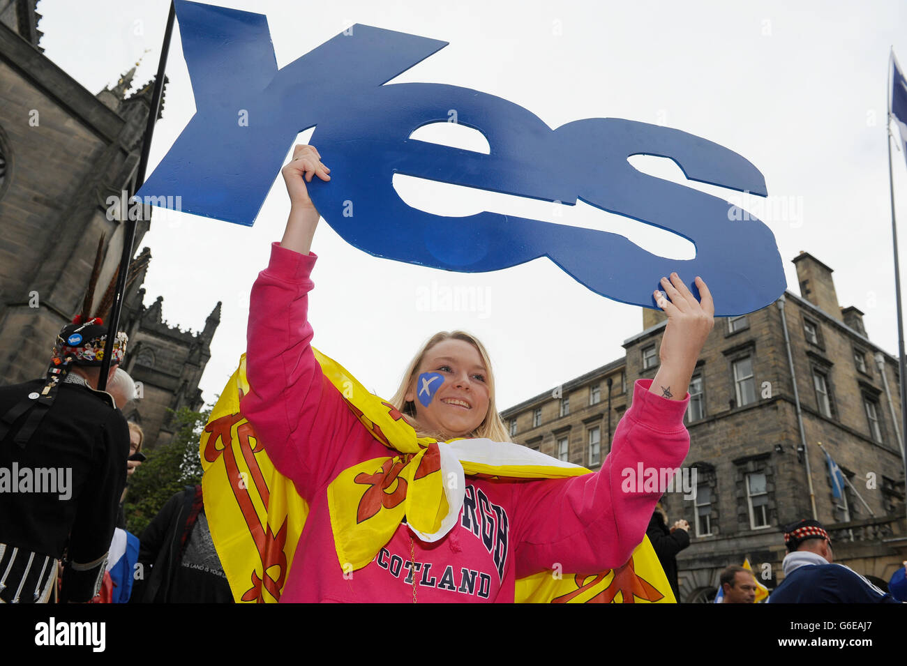 2013 event appeared draw crowds across country hi-res stock photography ...