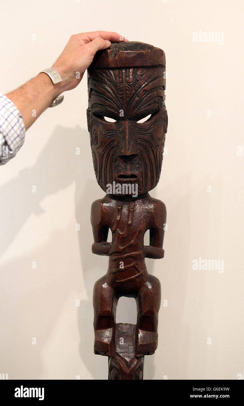 Mauri statue hi-res stock photography and images - Alamy