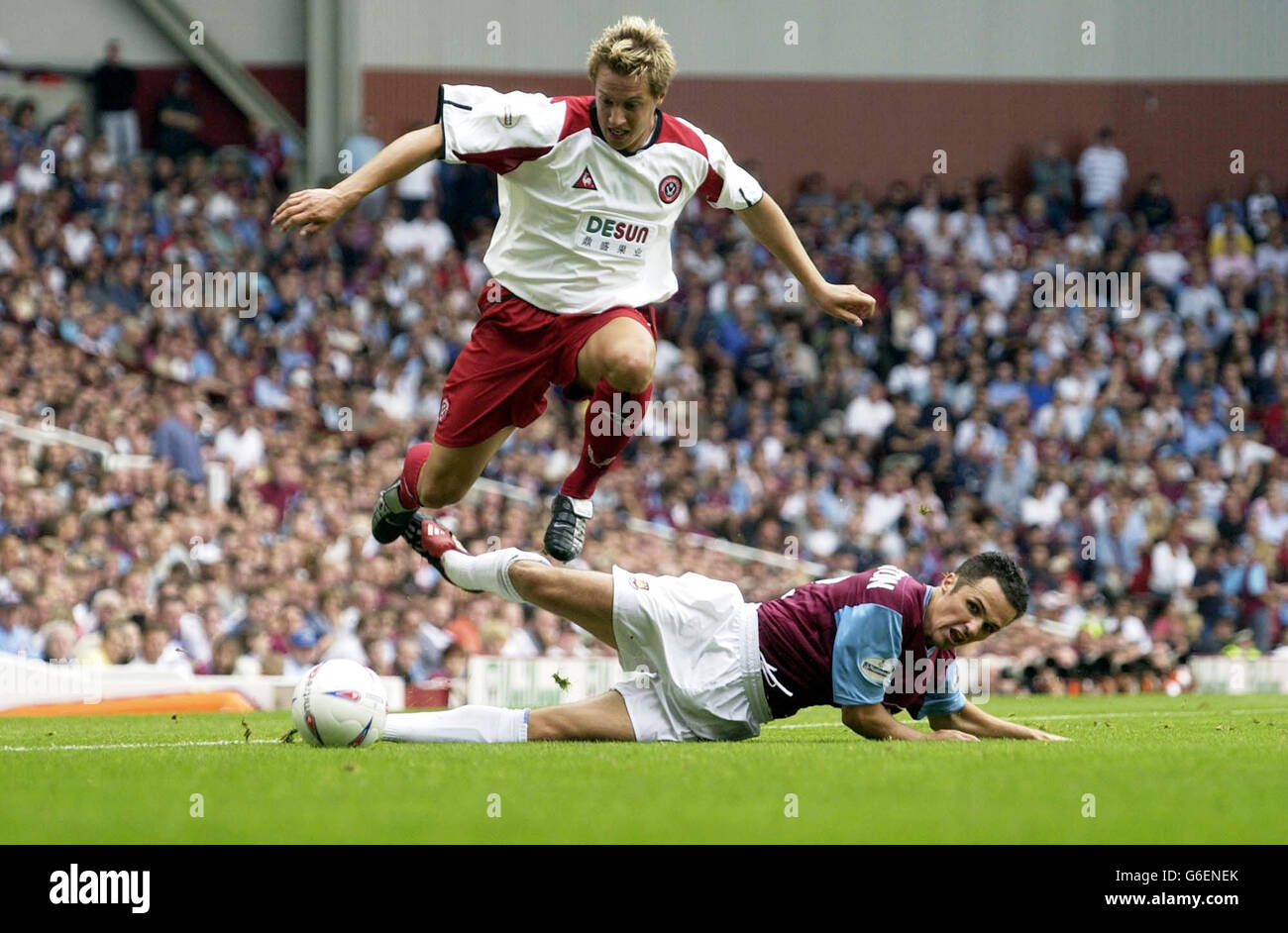 West ham united and phil jagielka hi-res stock photography and images ...