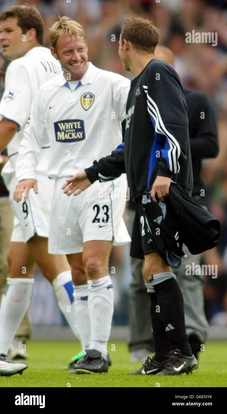 Football david batty lee bowyer hi-res stock photography and images - Alamy