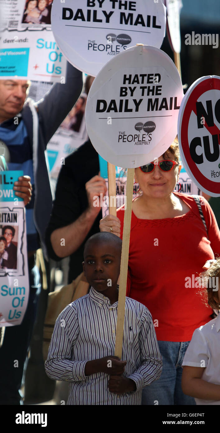 Daily mail office london hi-res stock photography and images - Alamy