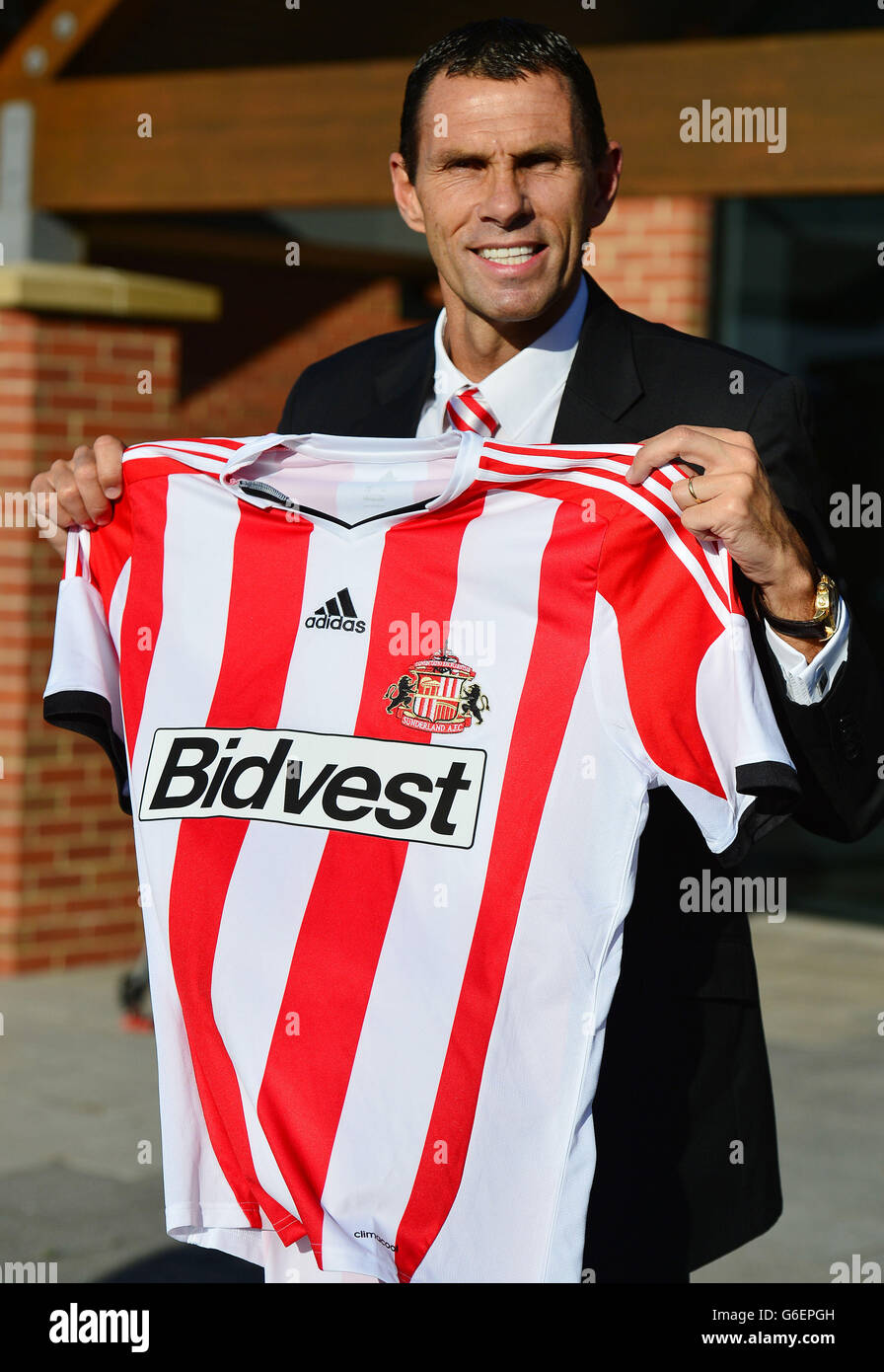 Gus poyet unveiling hi-res stock photography and images - Alamy
