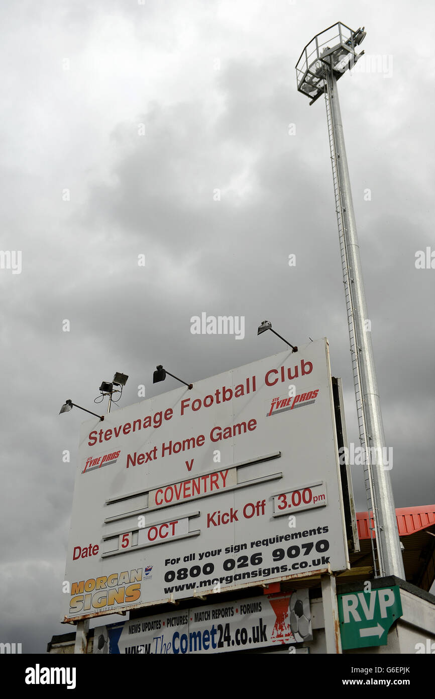 Advertising board football stadium hi-res stock photography and images ...