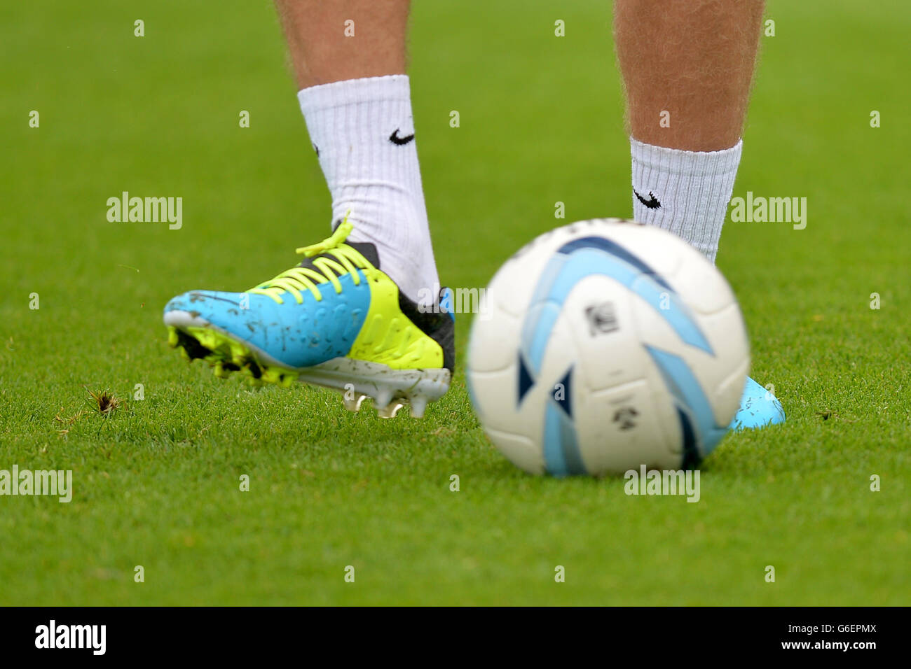 Football close up detail boots keep ups keepy uppies ampics hi-res ...