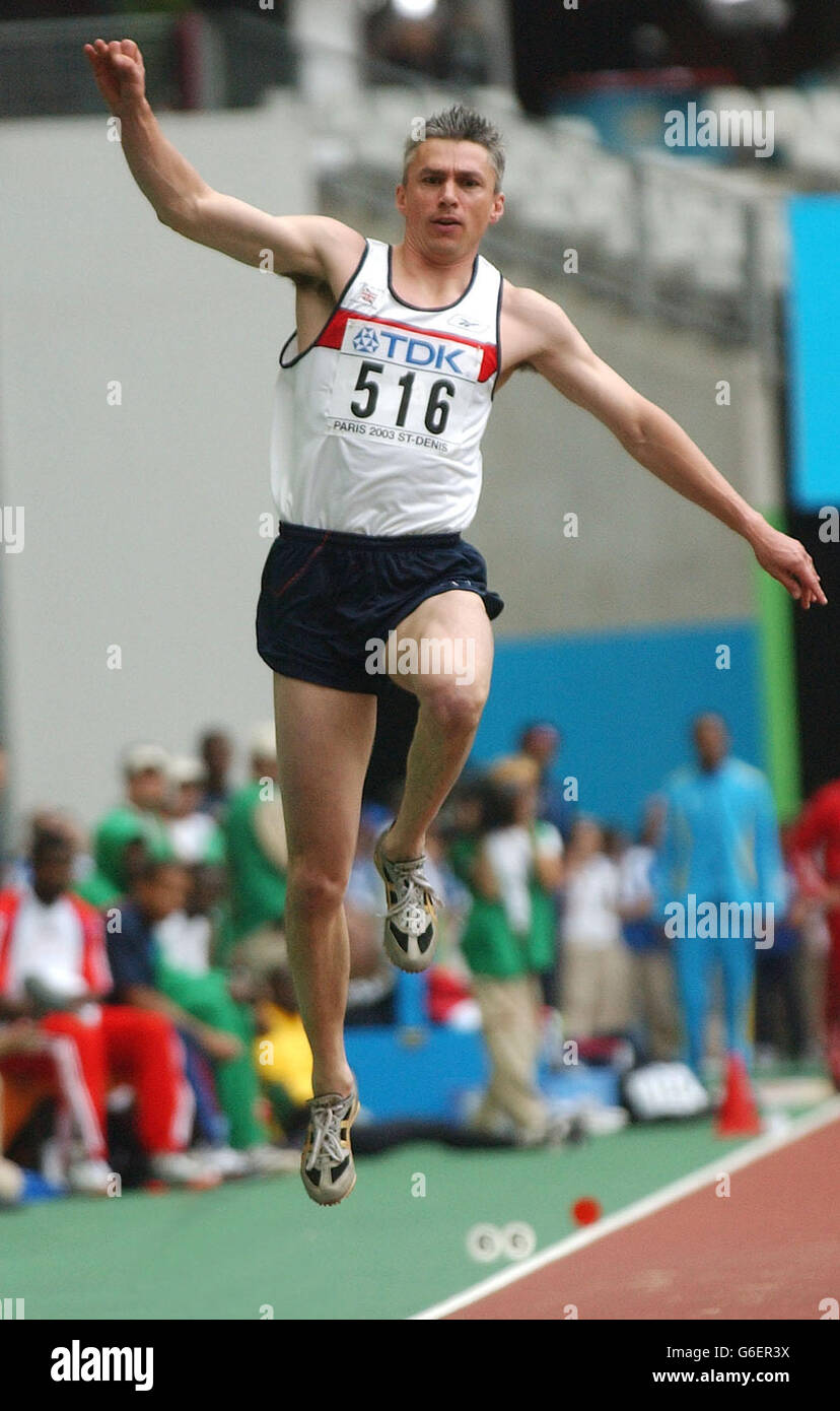 Jonathan Edwards in qualifying Stock Photo - Alamy