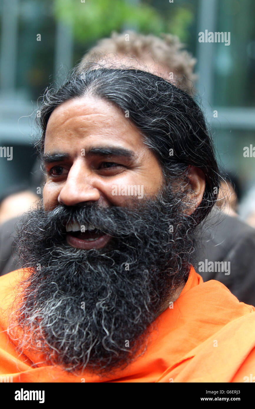 Baba ramdev hi-res stock photography and images - Alamy