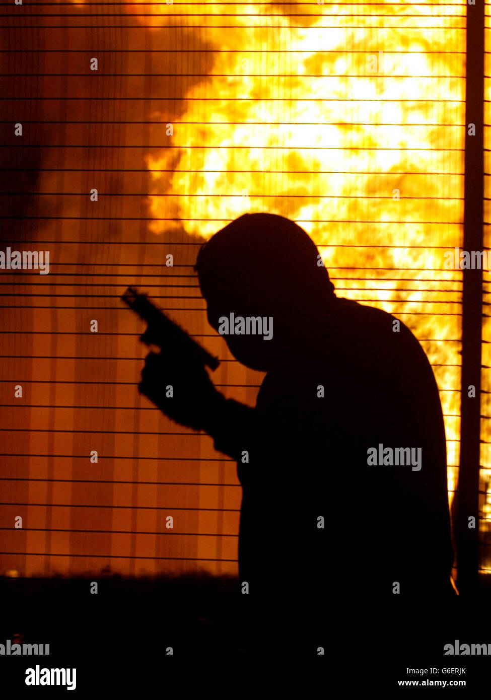 Gunman shadows hi-res stock photography and images - Alamy