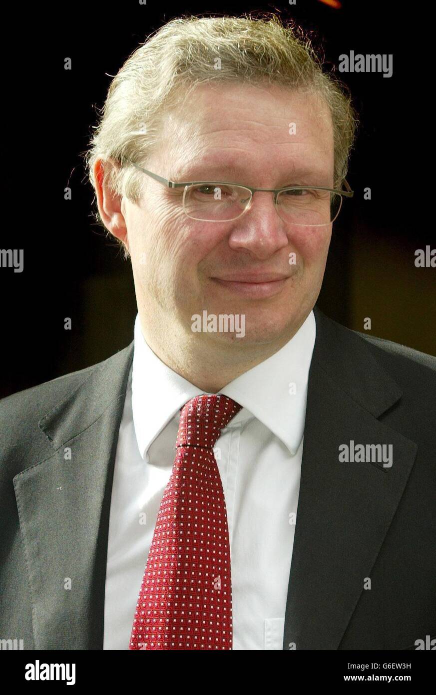 Sir Nigel Crisp - Shipman inquiry Stock Photo - Alamy