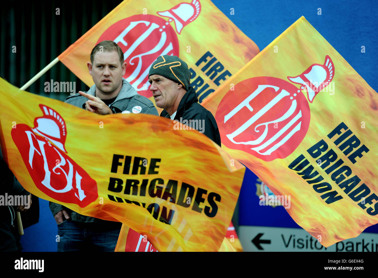 England firemen strike hi-res stock photography and images - Alamy