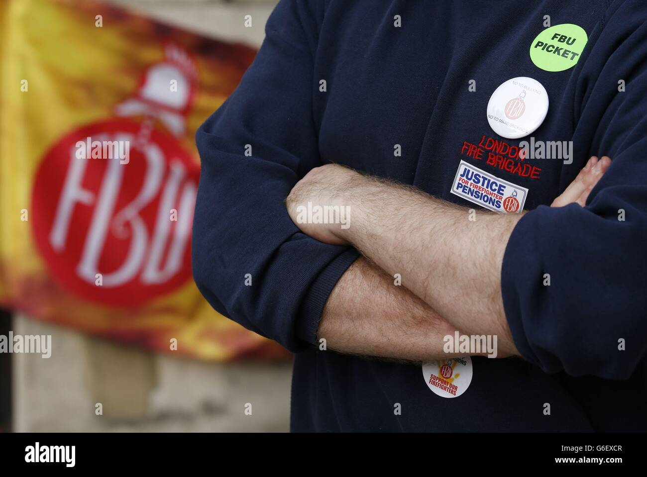 Firemen on the picket line at Euston London Fire Brigade station house ...