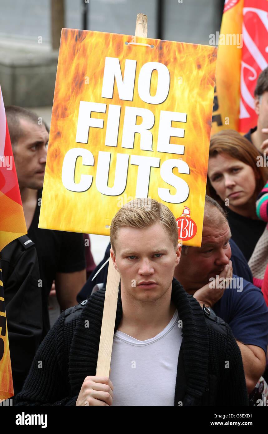 Firefighters and Fire Service staff from West Yorkshire gather in ...
