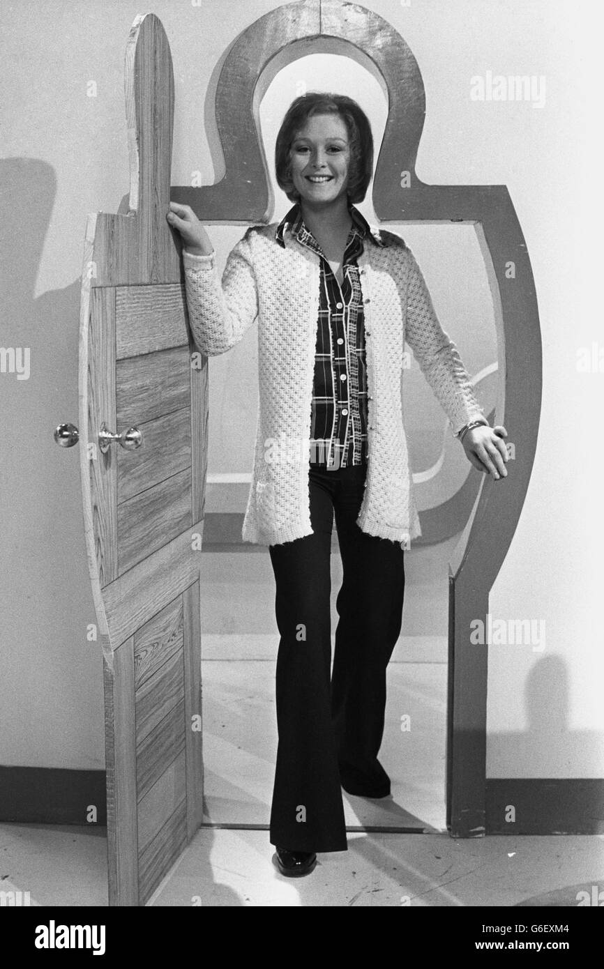 Magpie presenter jenny hanley steps through a personalised door hi-res ...