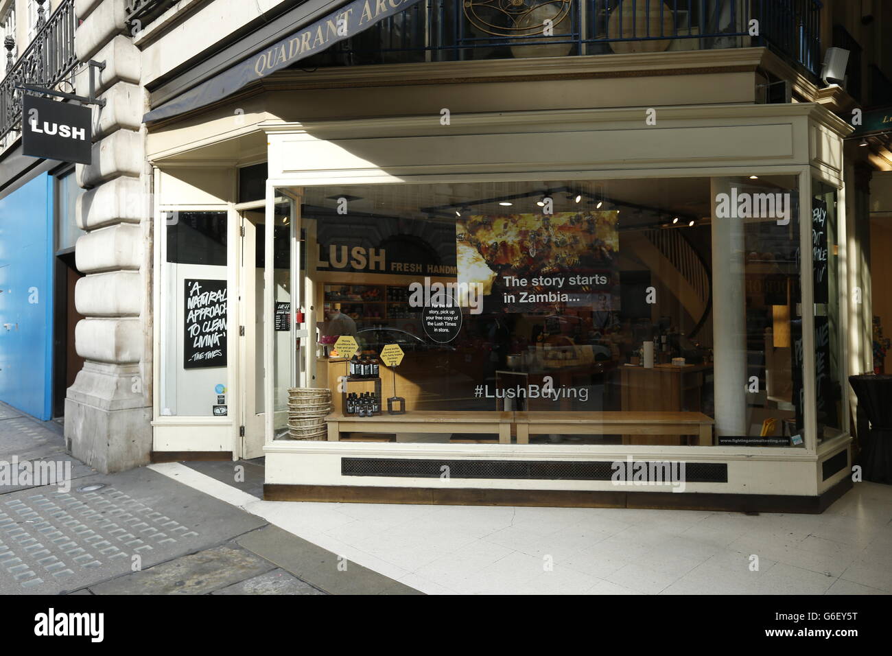 News consumer lush hi-res stock photography and images - Alamy