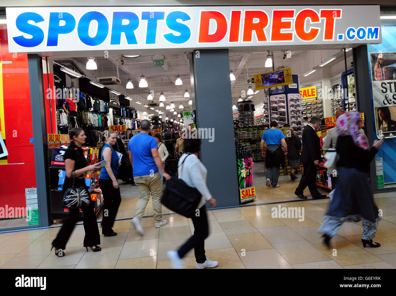Sports Direct stock Stock Photo - Alamy