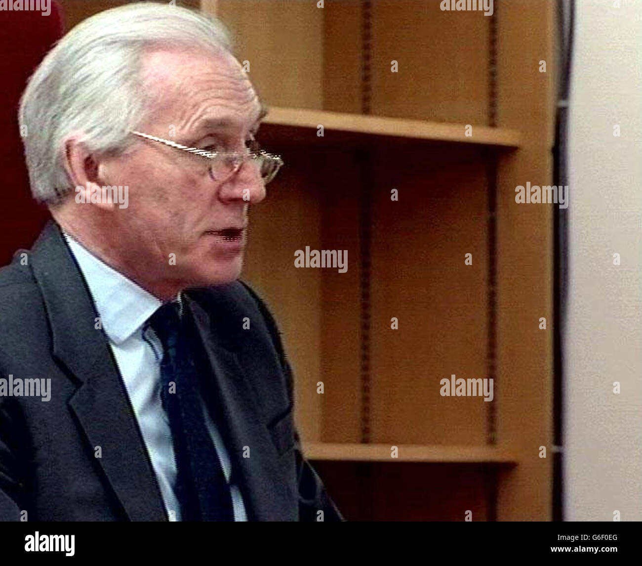 David kelly death hi-res stock photography and images - Alamy