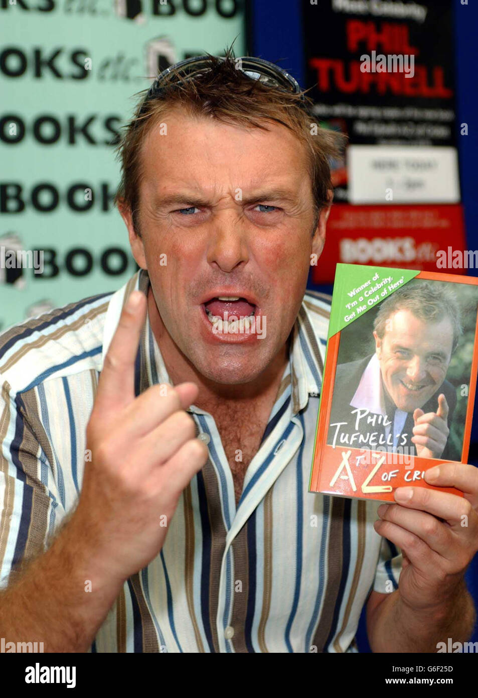 Phil Tufnell - A-Z of Cricket signing Stock Photo - Alamy