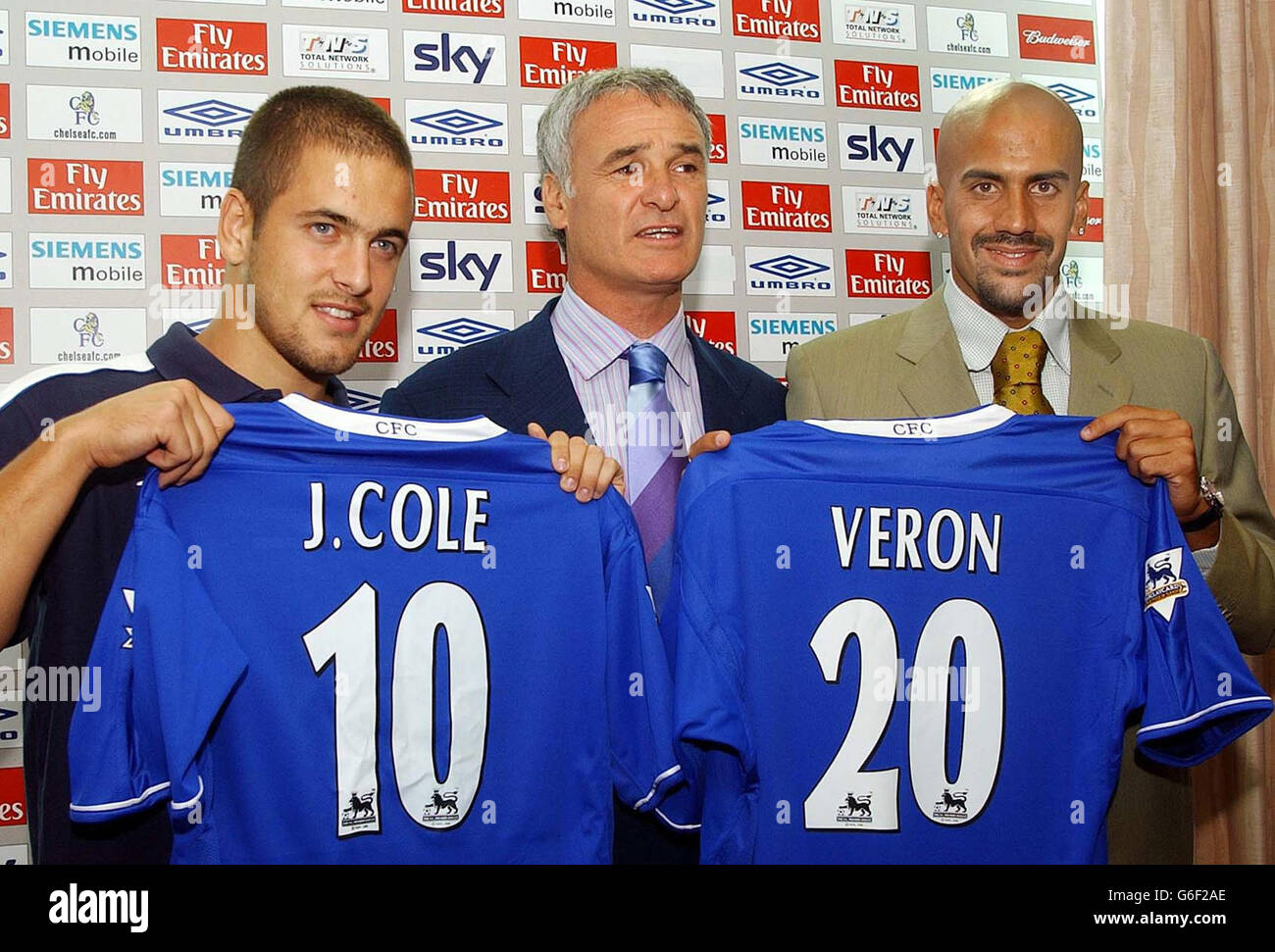 Juan veron chelsea 2003 hi-res stock photography and images - Alamy