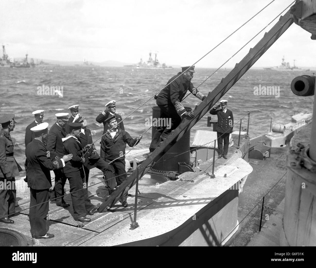 Submarine ladder hi-res stock photography and images - Alamy