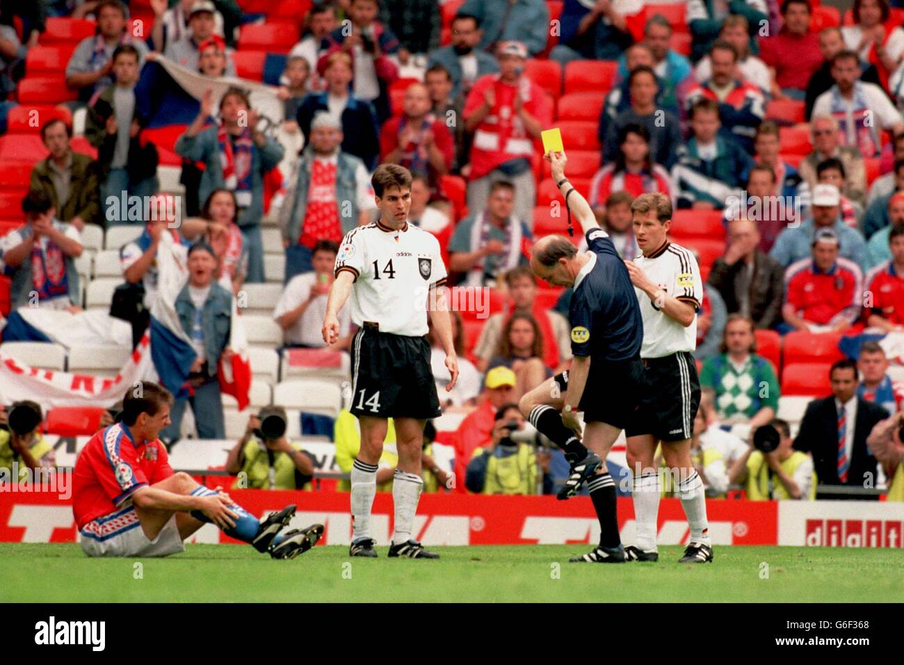 09-JUN-96, Germany v Czech Republic, Referee David Elleray books ...