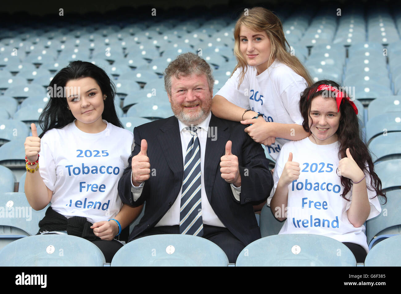 James tracey hi-res stock photography and images - Alamy