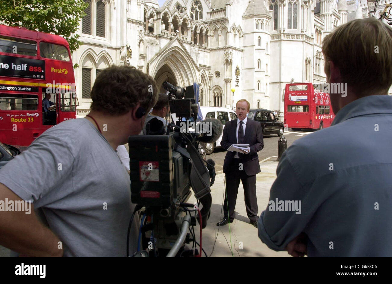 Weapons inspector david kelly hi-res stock photography and images - Alamy