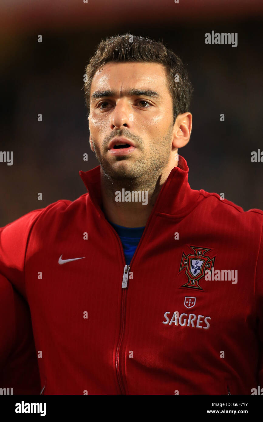 Goalkeeper rui patricio hi-res stock photography and images - Alamy