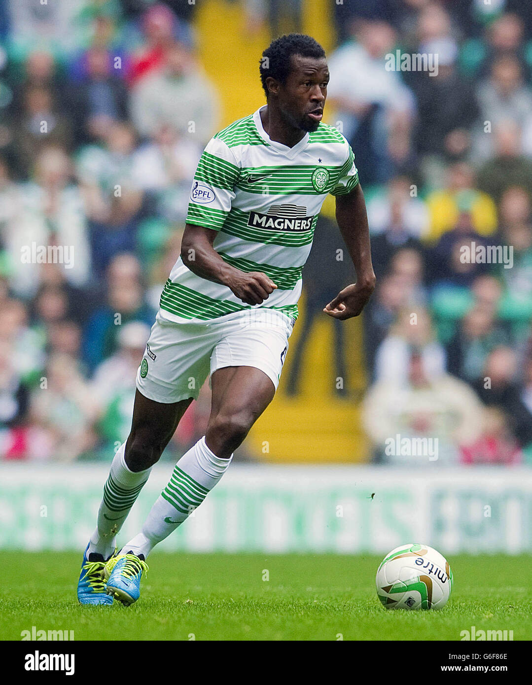 Celtics efe ambrose scottish premiership match celtic park hi-res stock ...
