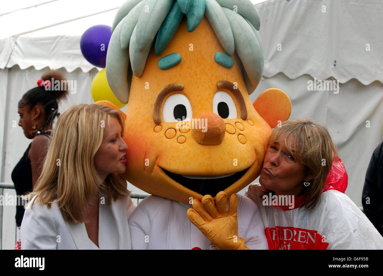 Esther mcvey left linda robson 16th amazing great childrens party hi ...