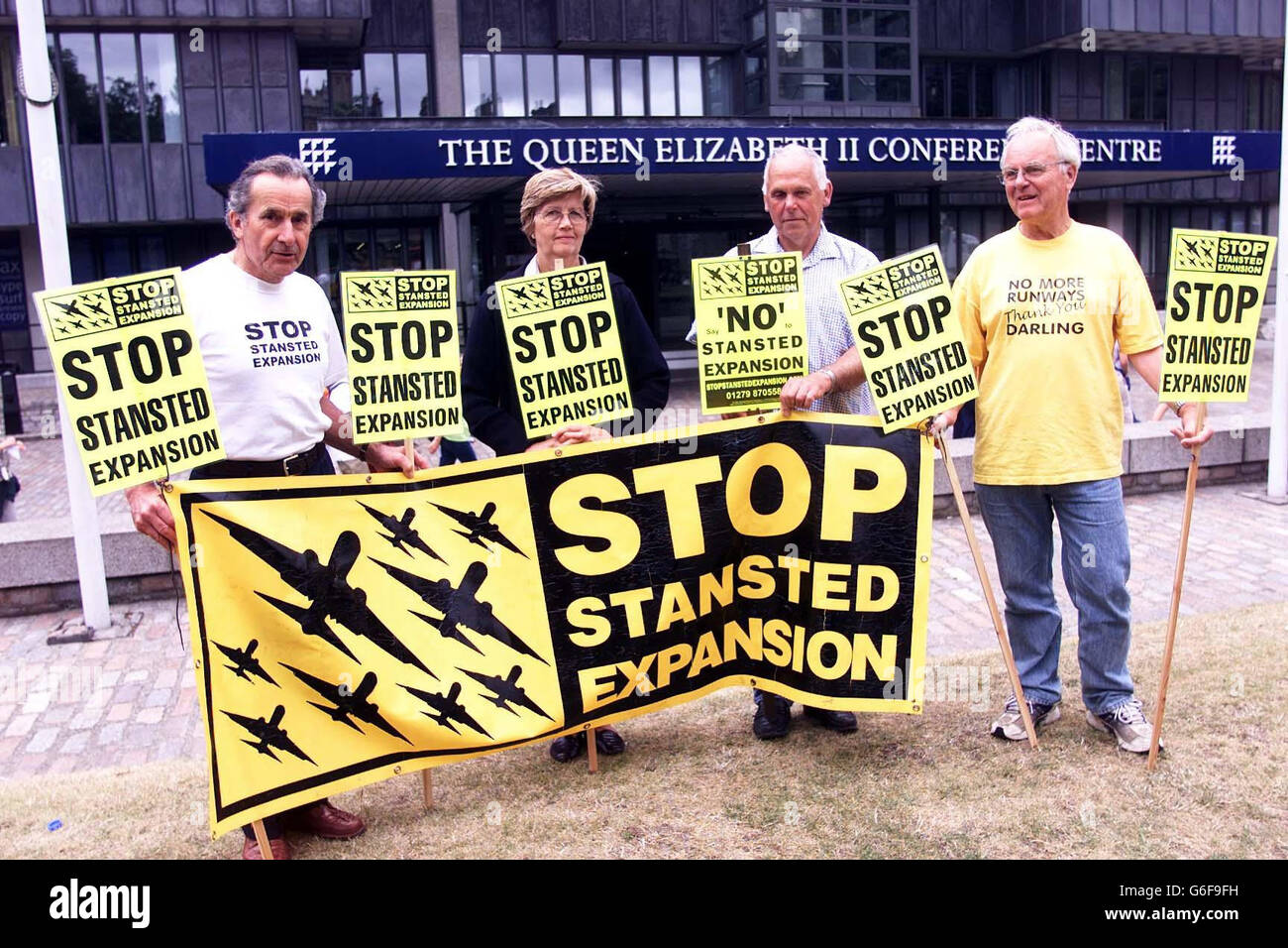 Qe2 conference centre westminster hi-res stock photography and images ...