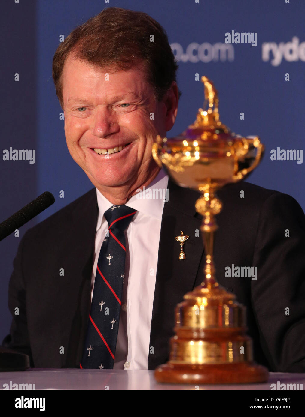 Press conference gleneagles hi-res stock photography and images - Alamy