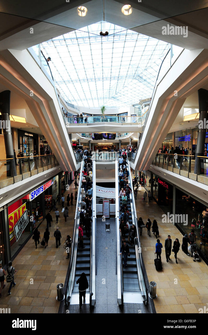 Bullring shopping complex birmingham hi-res stock photography and ...