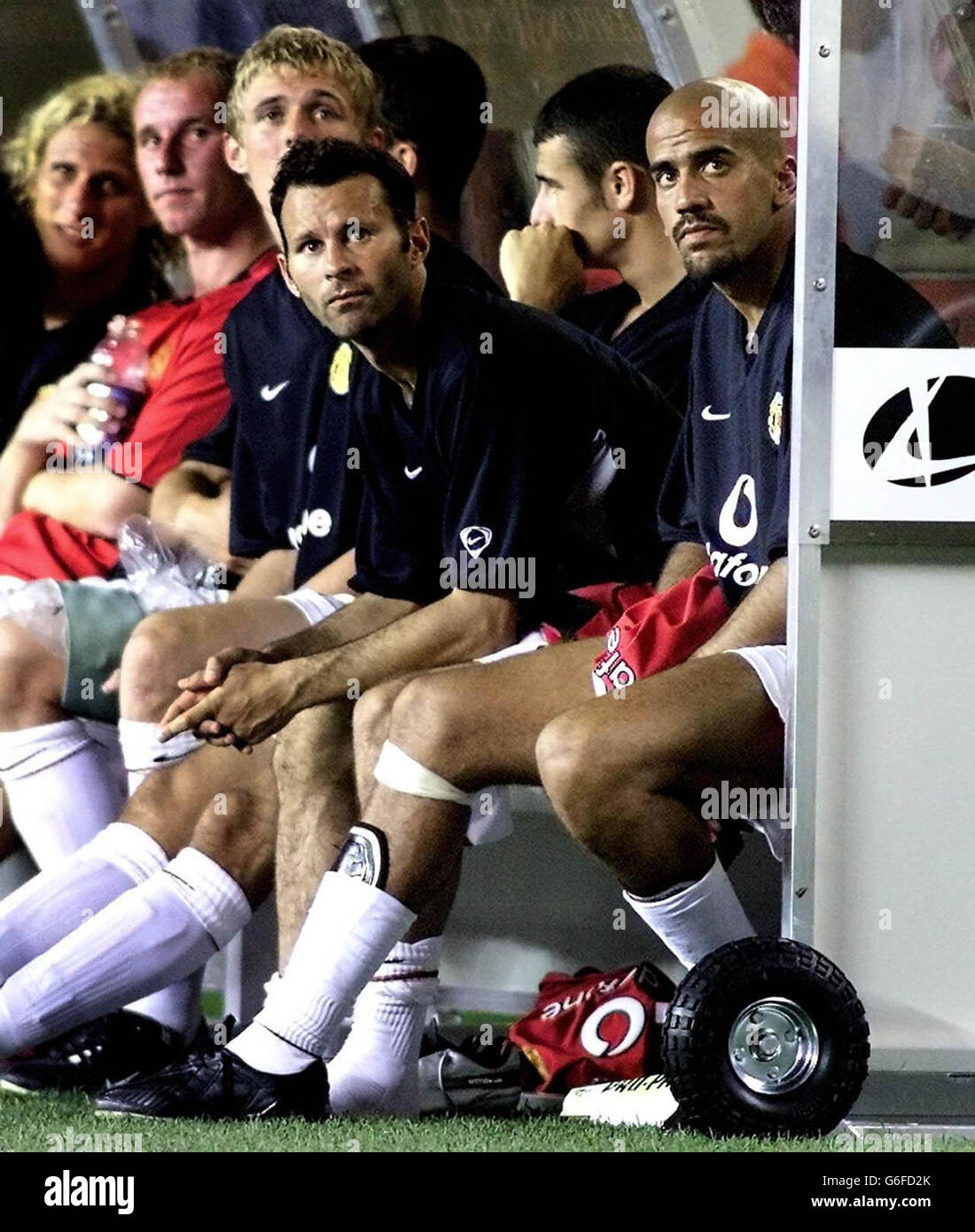 Sport football juan sebastian veron hi-res stock photography and images ...