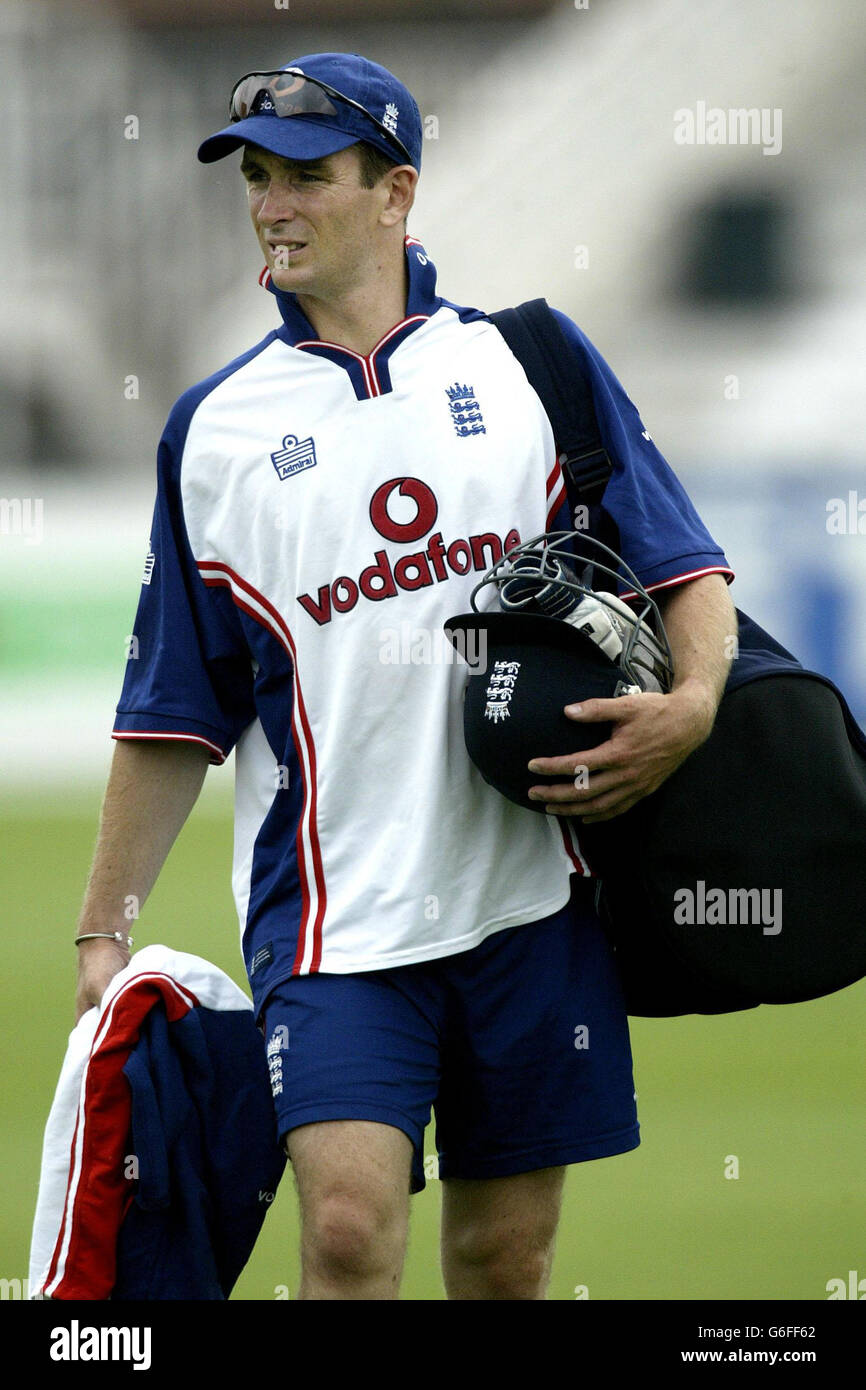 Sport cricket james kirtley hi-res stock photography and images - Alamy