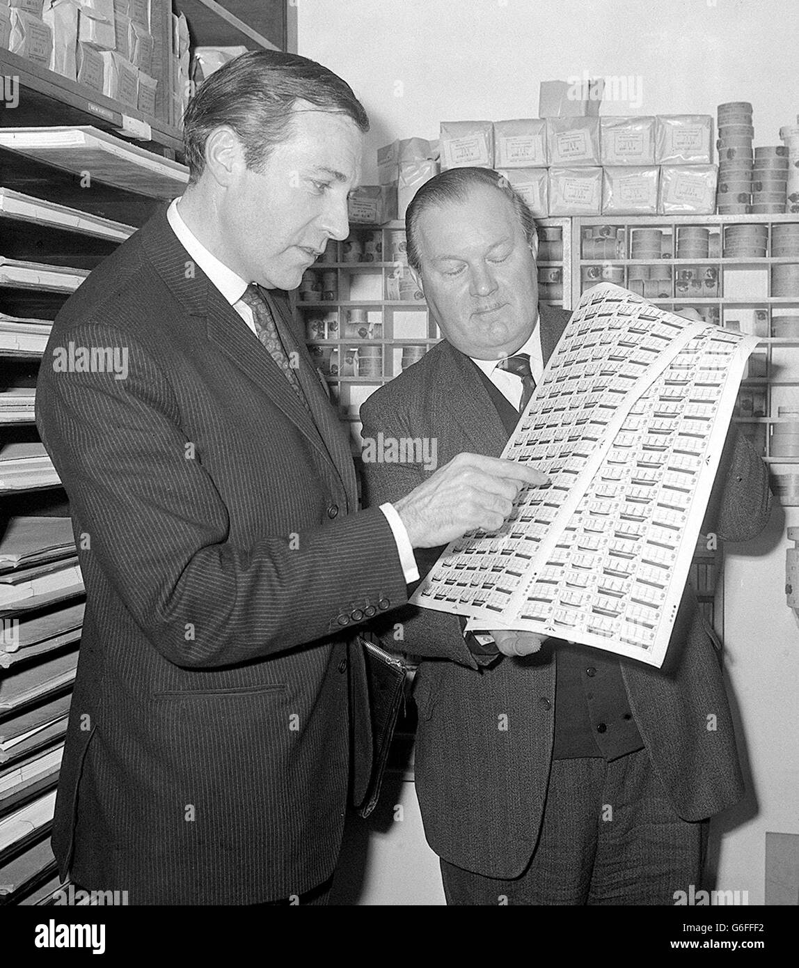 John stonehouse hi-res stock photography and images - Alamy