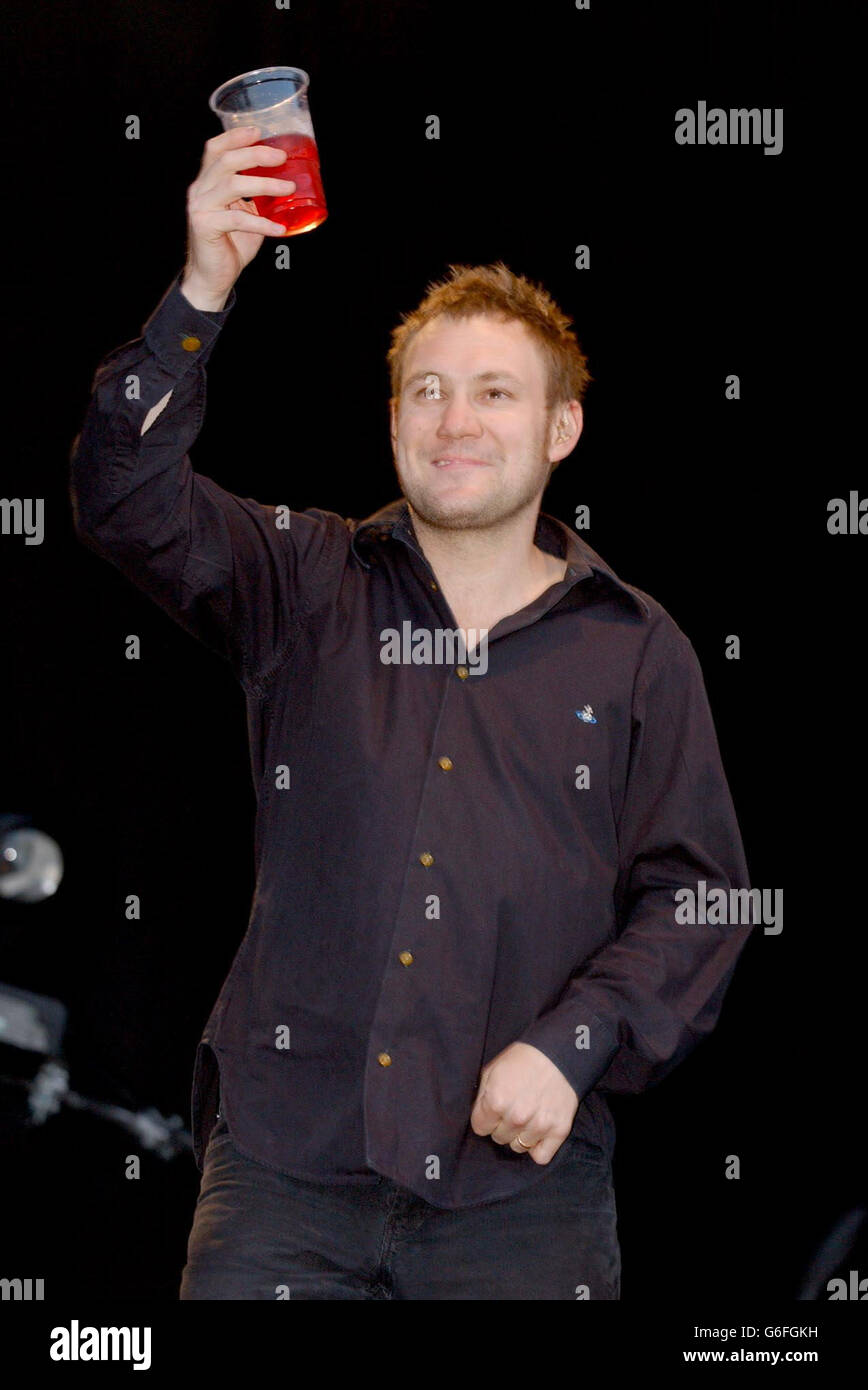 David gray performing on the v stage hi-res stock photography and ...
