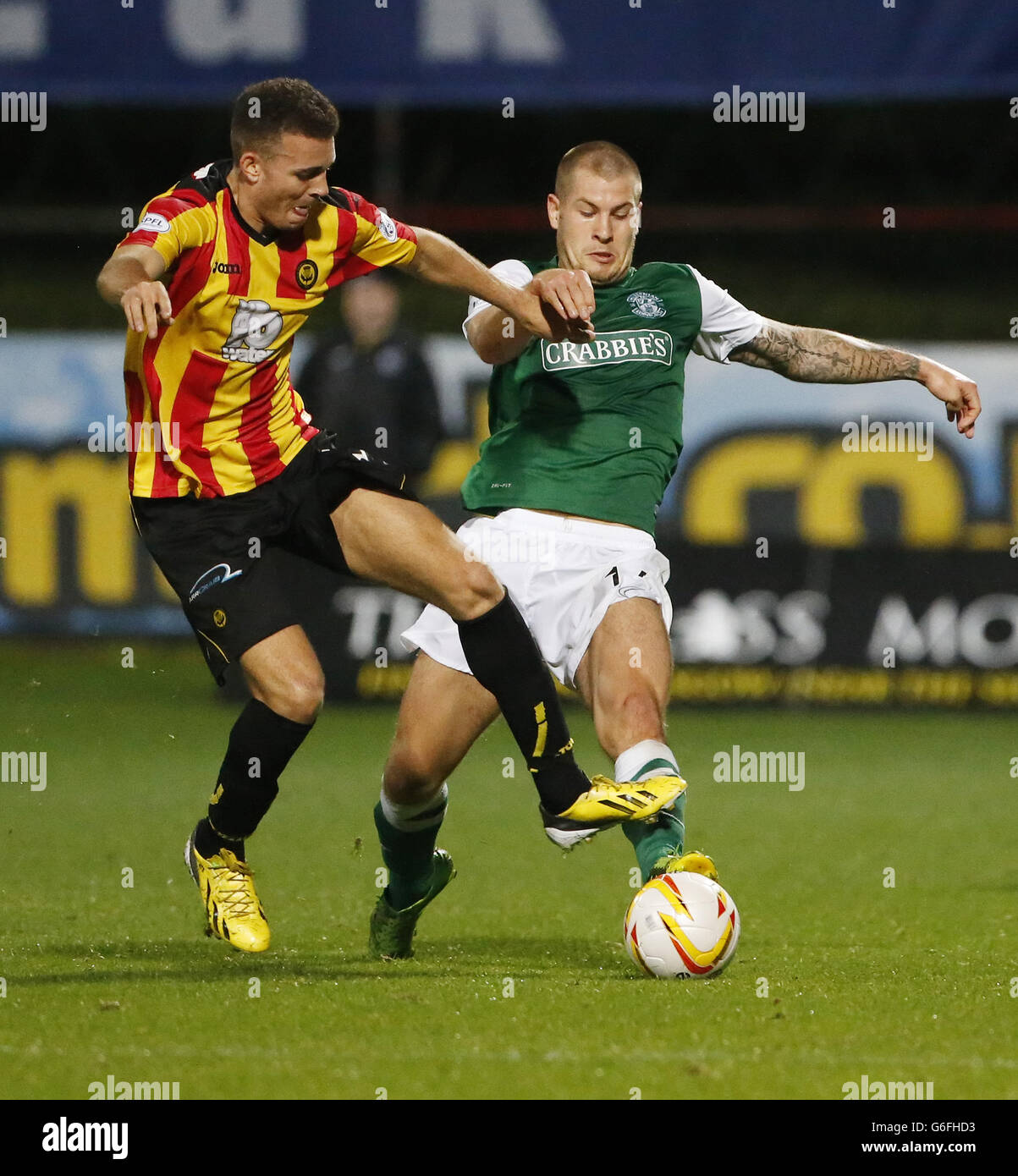 Soccer scottish premiership partick thistle v hibernian firhill stadium hi-res stock photography ...
