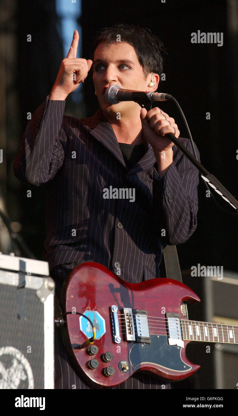 Lead Singer Band Placebo High Resolution Stock Photography and Images ...
