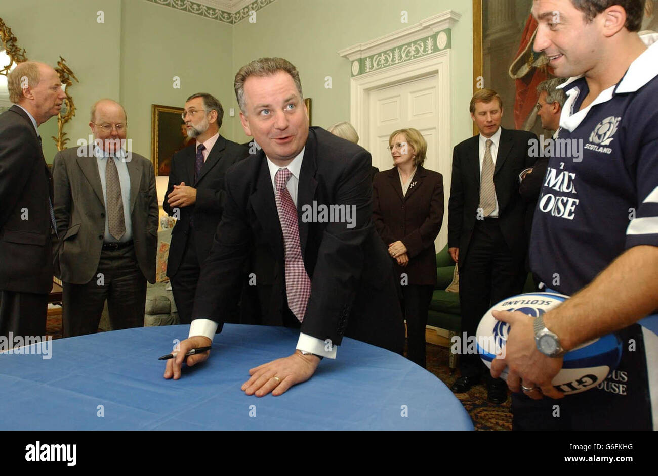 Rugby union autograph signature hi-res stock photography and images - Alamy
