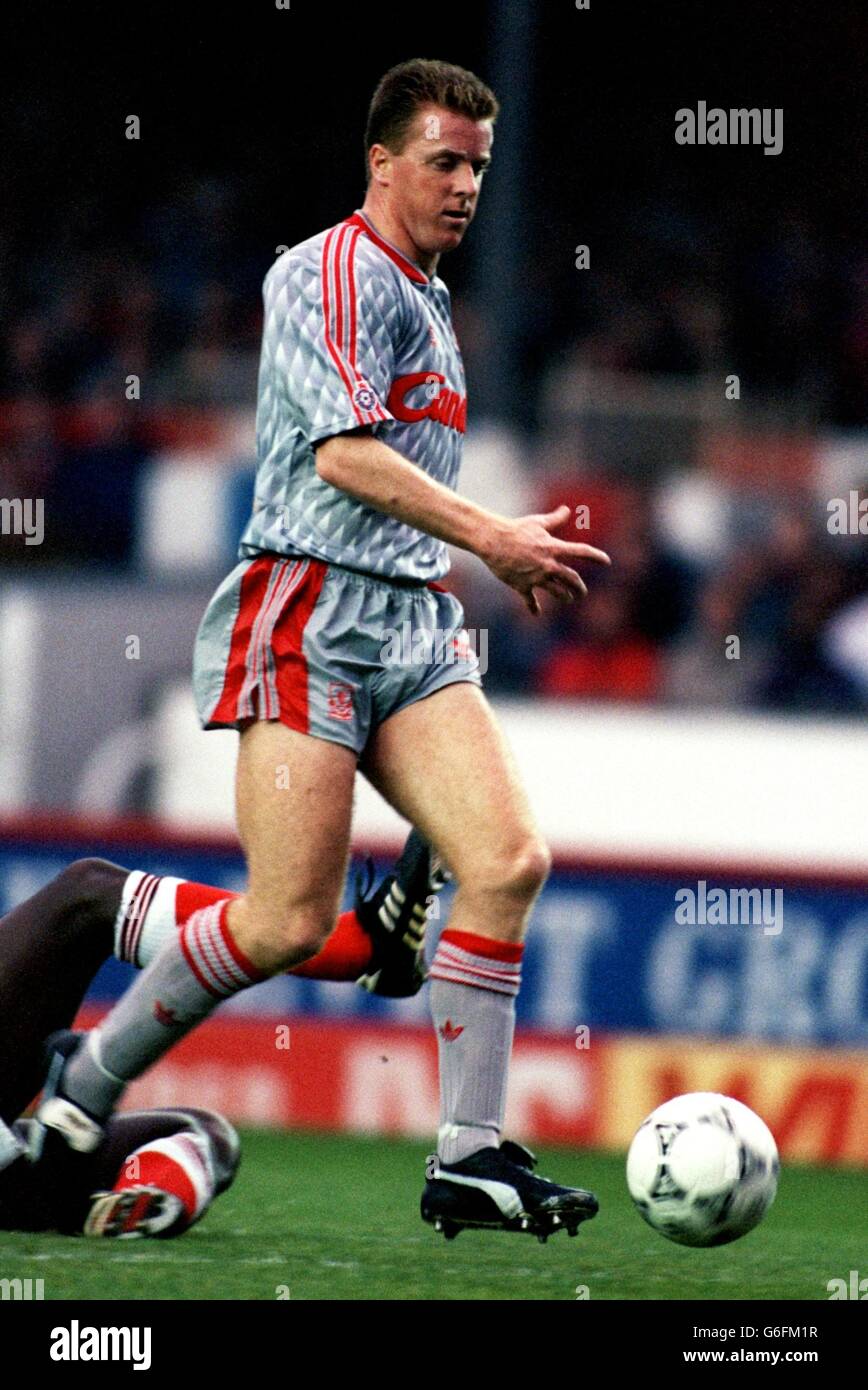 Steve nicol liverpool hi-res stock photography and images - Alamy