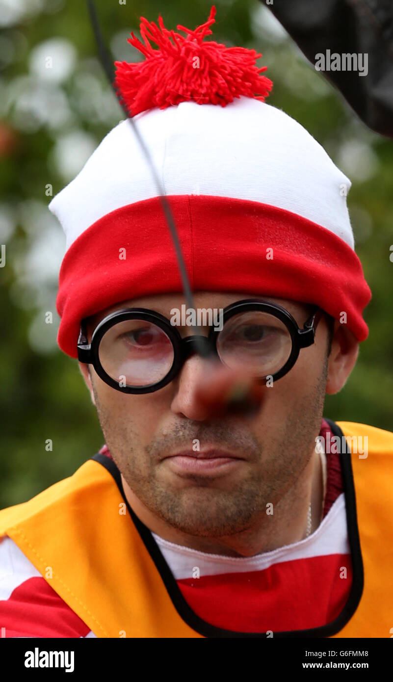 World Conker Championships Stock Photo - Alamy