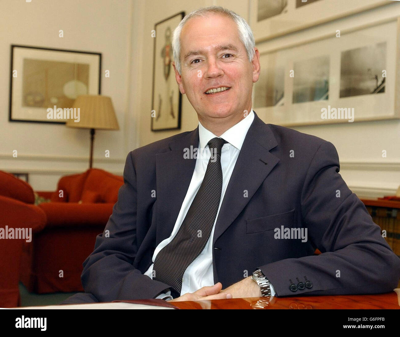 Kenneth macdonald hi-res stock photography and images - Alamy