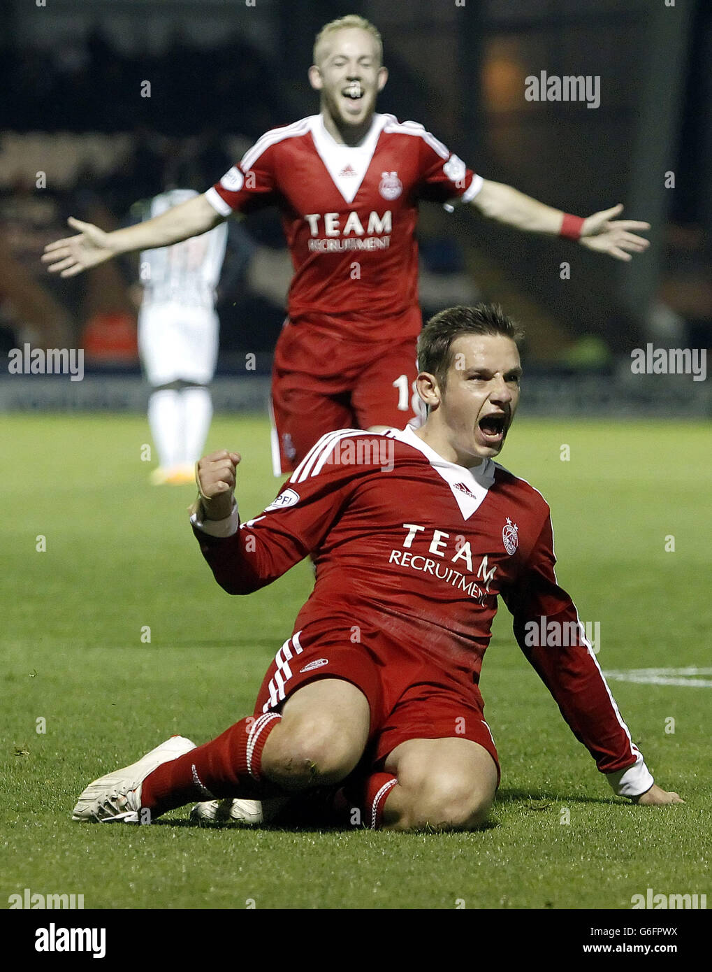 Aberdeen's Peter Pawlett celebrates his goal with team mate Nicky Low ...