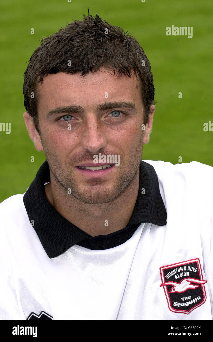 Ben roberts of brighton and hove albion football club hi-res stock ...